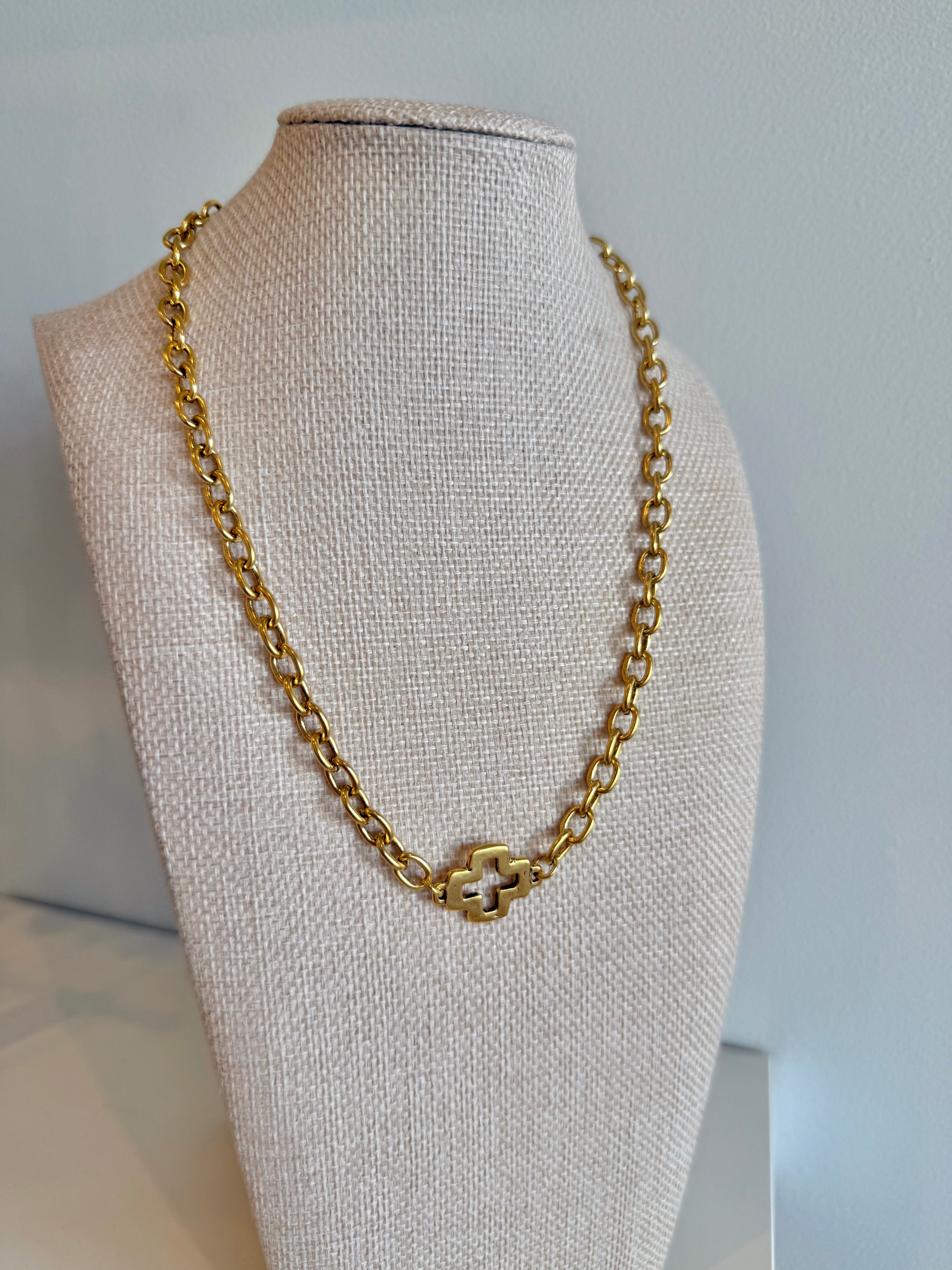 Heidi Cross Necklace – Cola Stacks